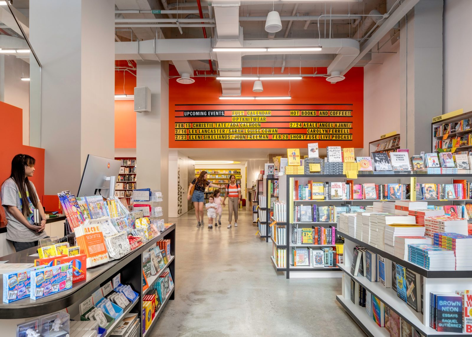 Designing an independent bookstore - SMLXL